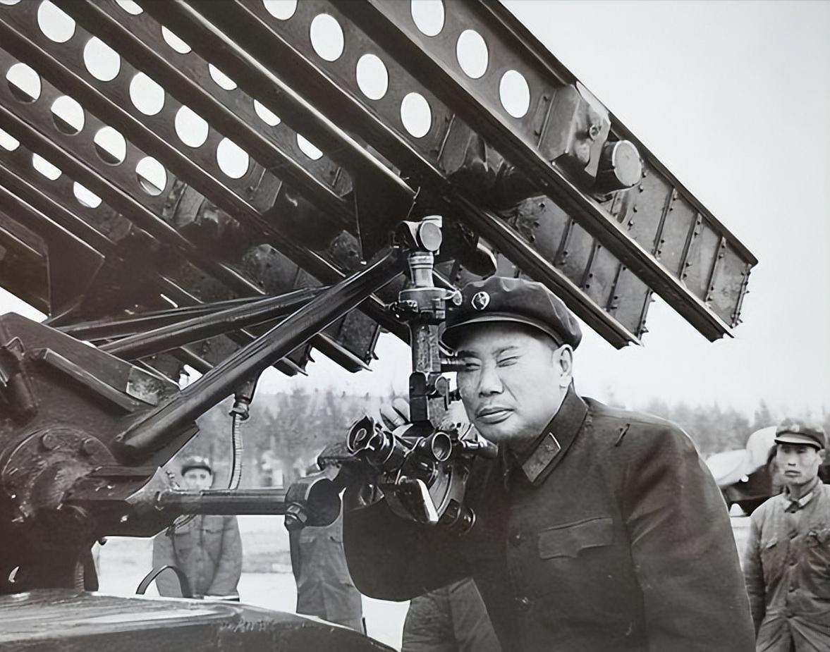 Xu Xiangqian angrily asked the chief executive Yang Dezhi: Why has ...