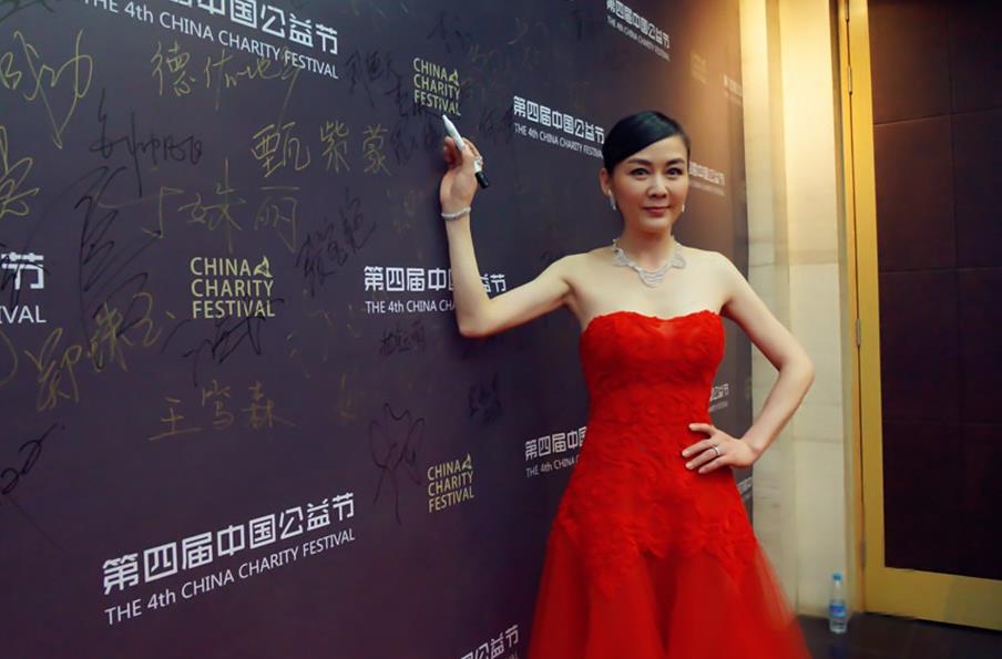 Li Lin became an instant hit, from a drama to a happy life, her second ...