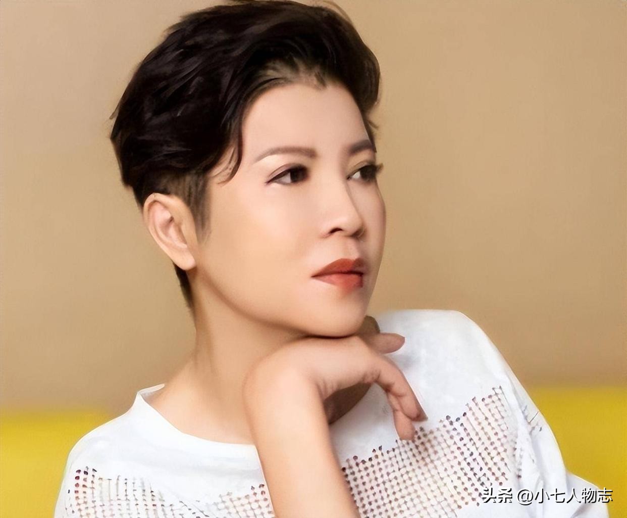 Singer Hang Tianqi: Married her daughter to a 13-year-old fan, and gave ...