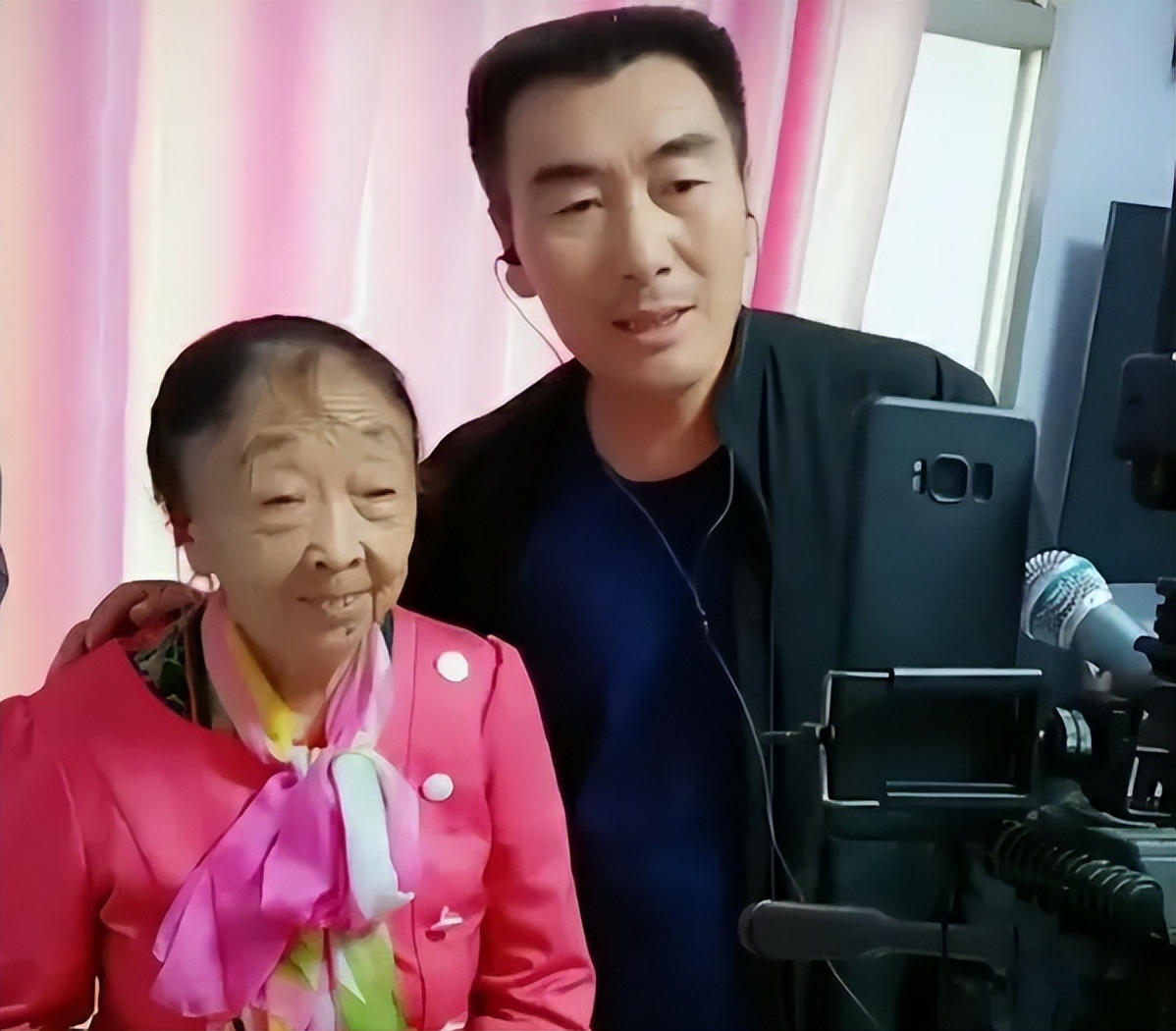 Li Yucheng was reprimanded for cooking noodles, his face was ...