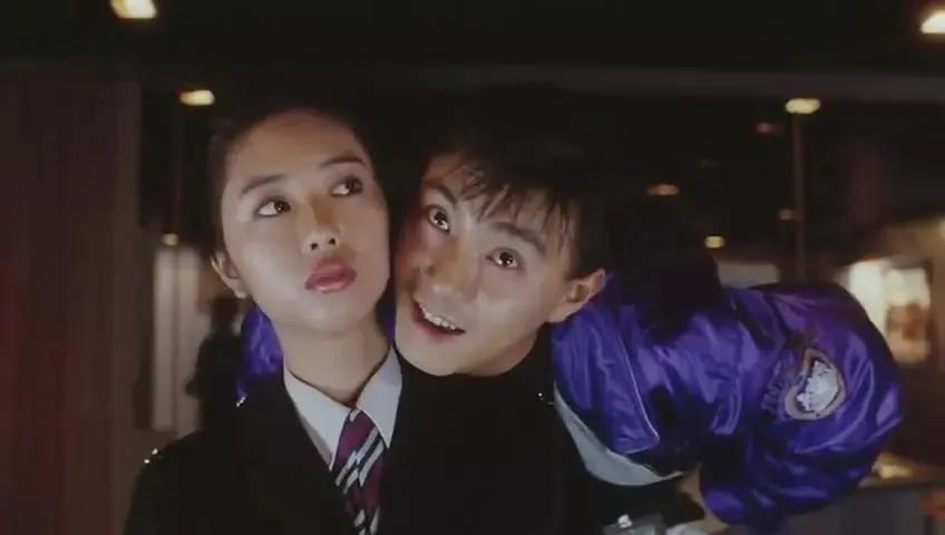 Domestic color movie NO.8, Wei Xiaobao's wonderful journey through time and space - iNEWS