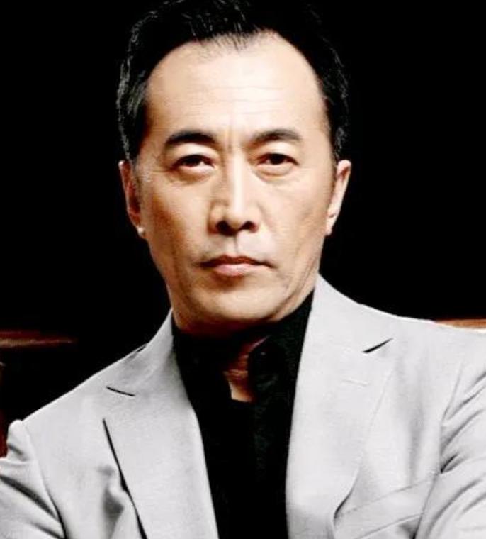 Zheng Xiaoning and Sarina: the tearful story of becoming a father at the age of 50 and divorced ...