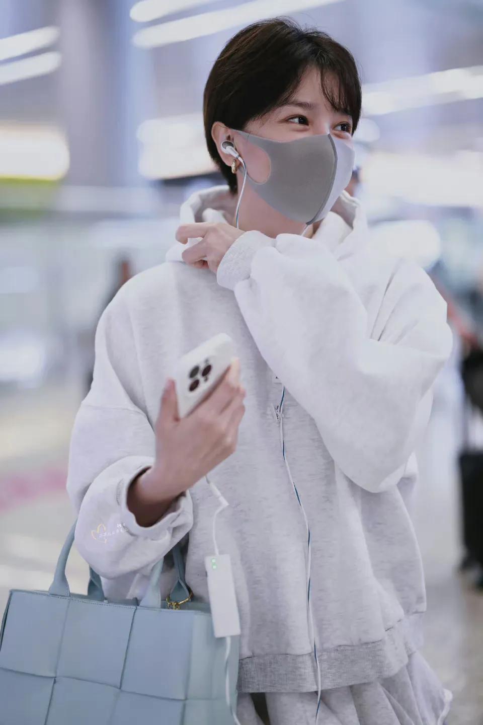 Appreciation of beautiful pictures of little princess Chen Xiaoyun - iNEWS