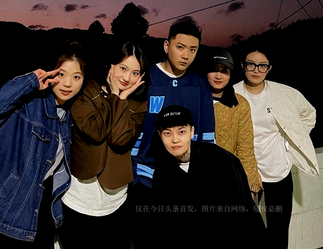 Cui Jinshai took an intimate photo with Li Leyou, and the position of ...