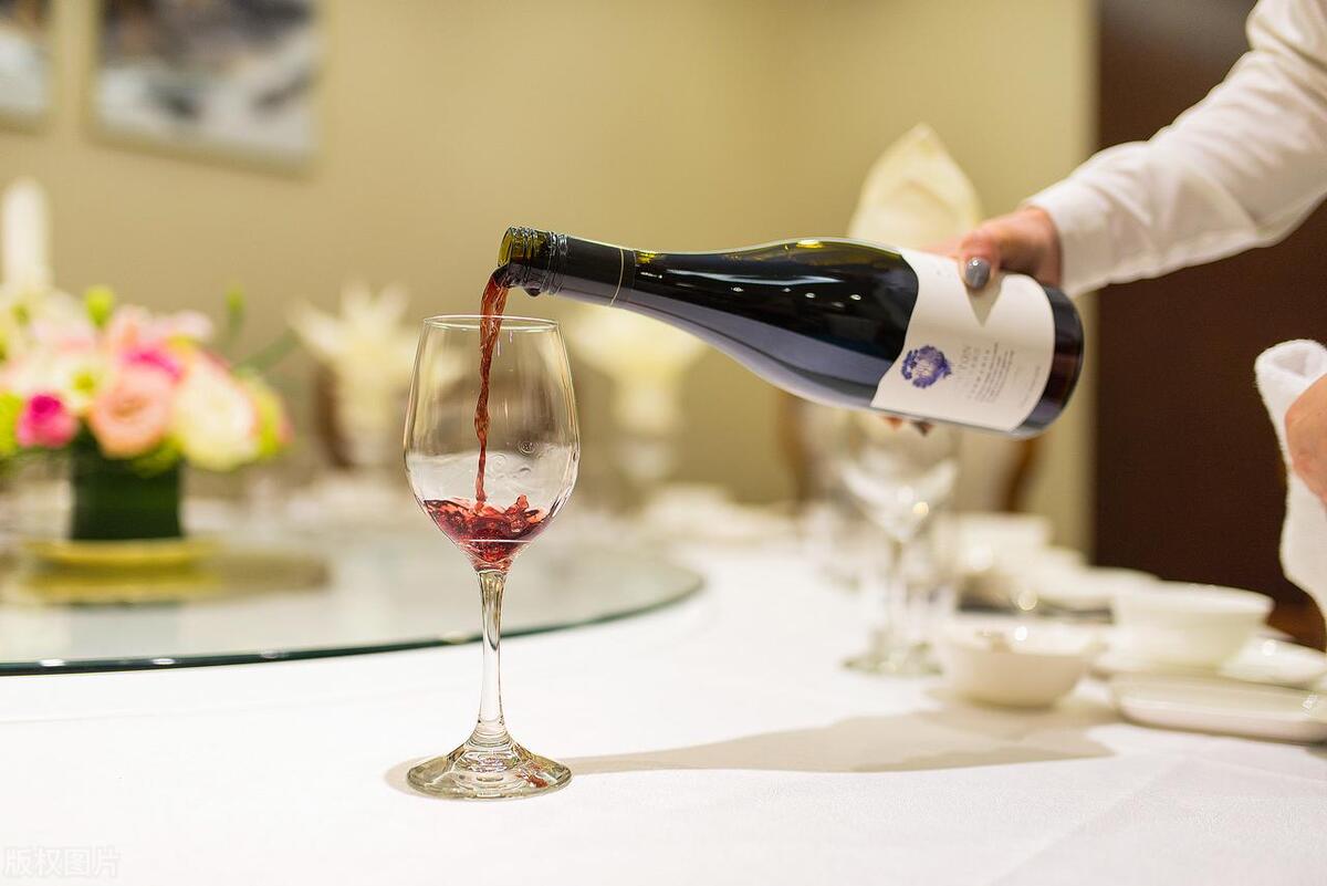 Can I still drink red wine that has passed the expiration date? Experts ...