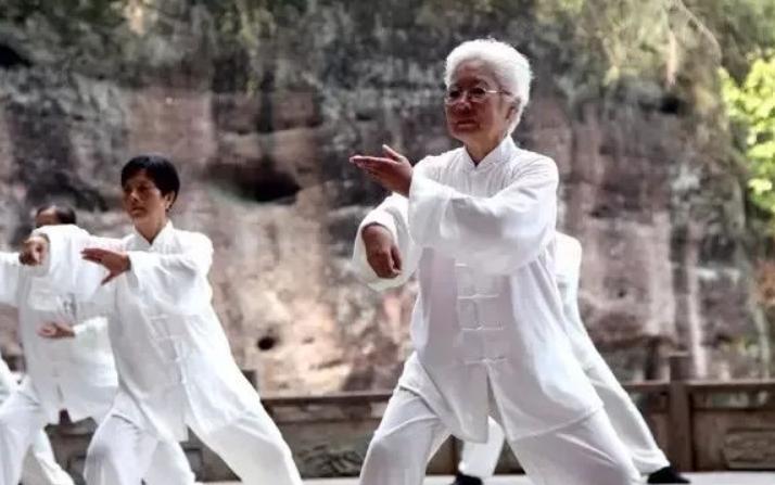 Grandma Liu's Dumplings - iNEWS