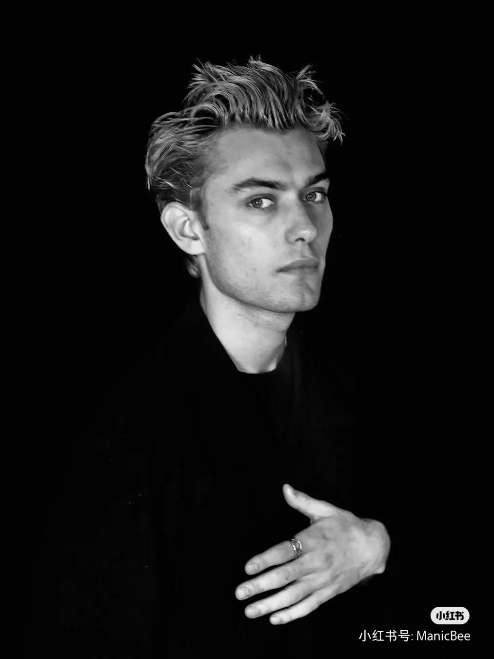 50-year-old Jude Law participated in the Cannes Film Festival, do you ...