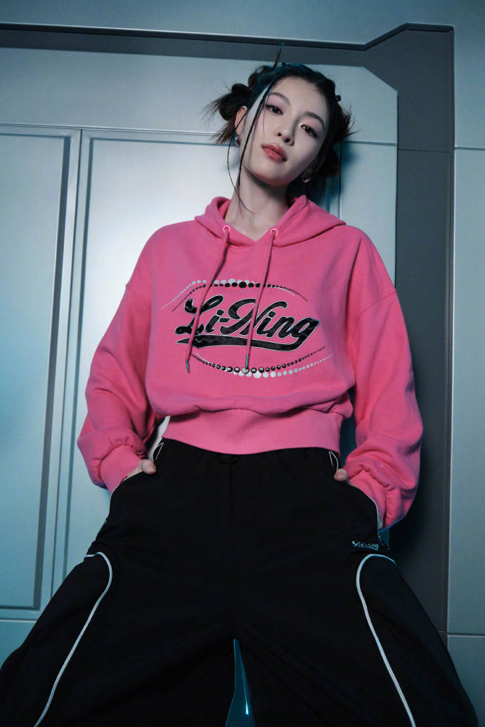 Zhong Chuxi turned into a sweet and cool sports girl, and the new ...