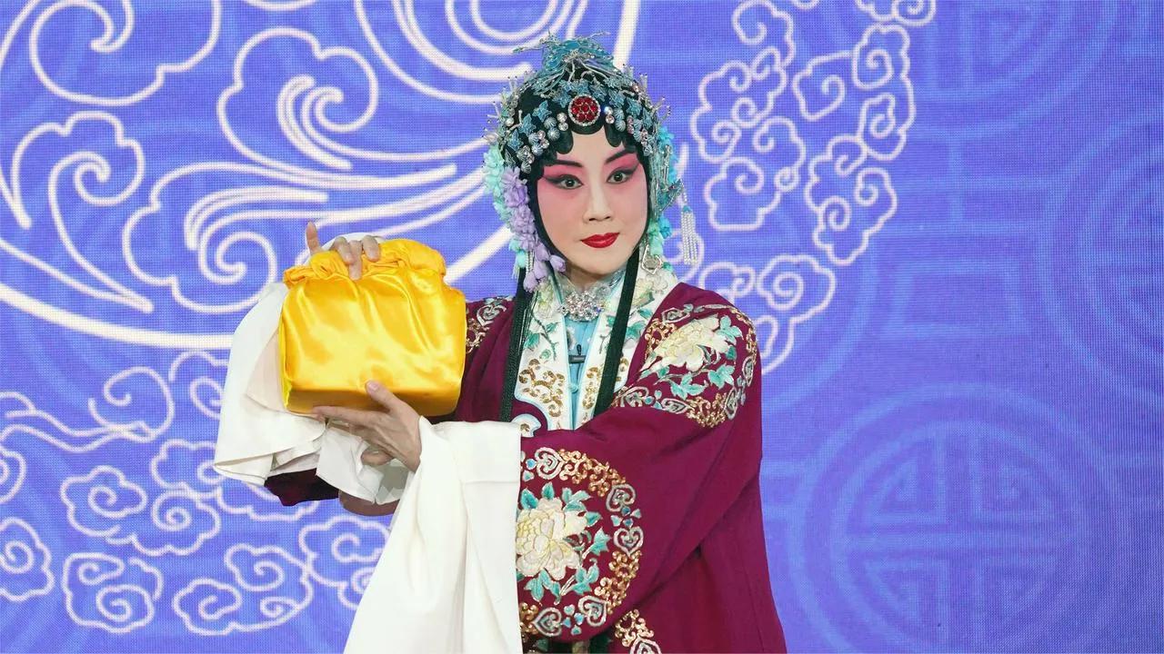 The Beijing Peking Opera Theater has nine top names, and the ones that ...