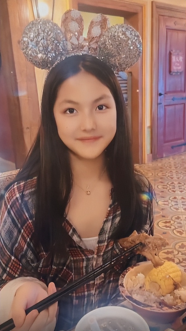 Li Xiang and Wang Yuelun traveled together in France, suspected of ...