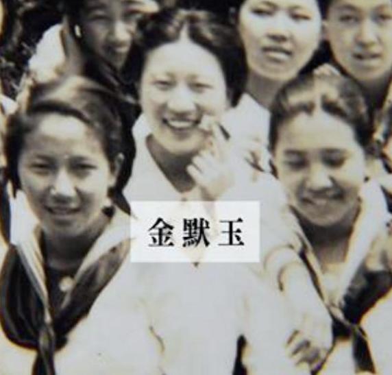 After the fall of the Qing Dynasty, where did the beautiful Gege go?It ...