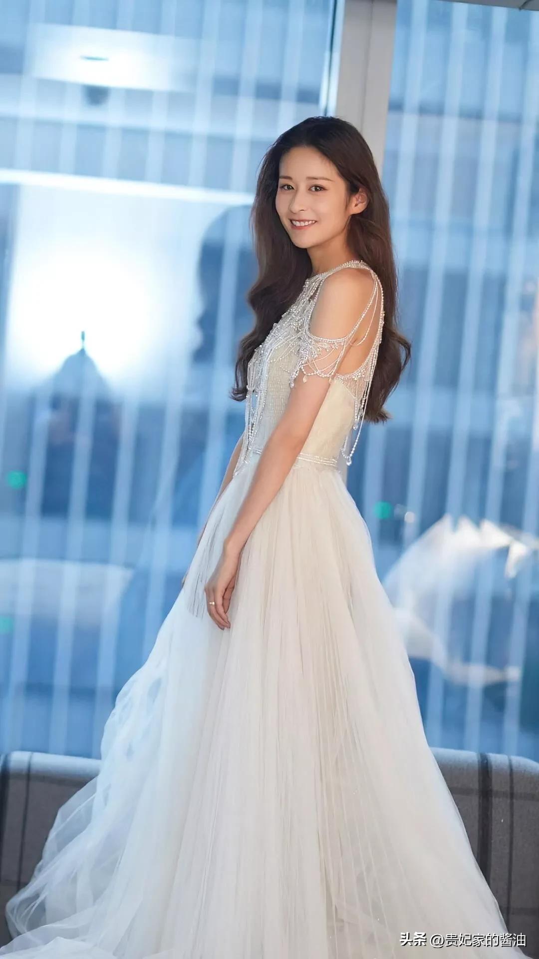 Normal dressing without bad guidance - Part 1 - iNEWS