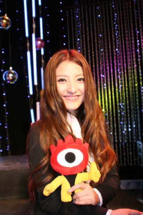 Mingyang Entertainment—Beauty Star—Pan Chen - iNEWS