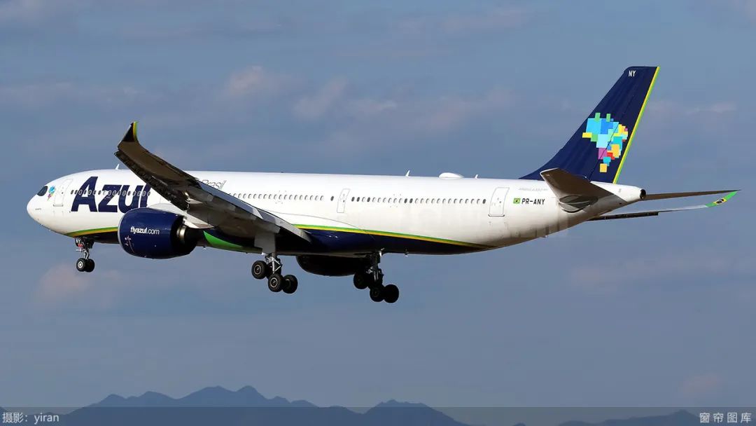 Azure Airlines is flying high, does HNA Group regret it? - iMedia