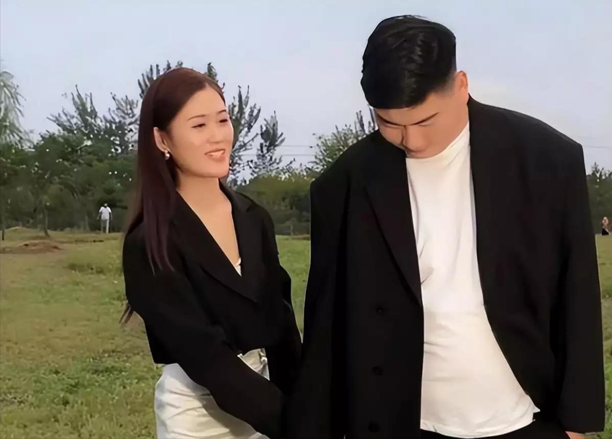 Zhu Xiaowei lost weight after his second marriage and spent lavishly ...