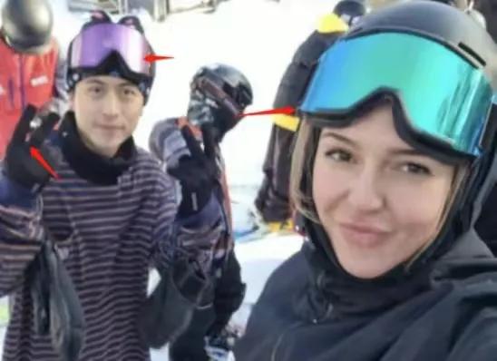 In love? Qin Fen's sun-kissed lens suspected to reflect the figure of ...