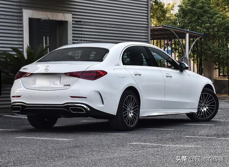 23 C260L sports version: 1.5T+9AT Beijing Benz car, output 204 horsepower, landing about 350,000 ...