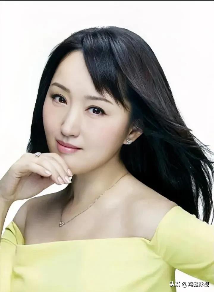 The former "Queen of Sweet Songs" Yang Yuying, look at her 10 most ...