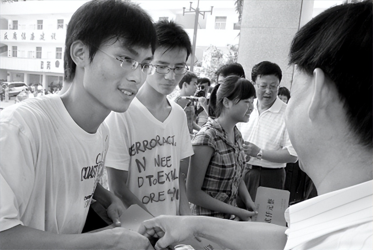 Scum Zhang Xiangbin: After 20 years of stealing information, more than ...