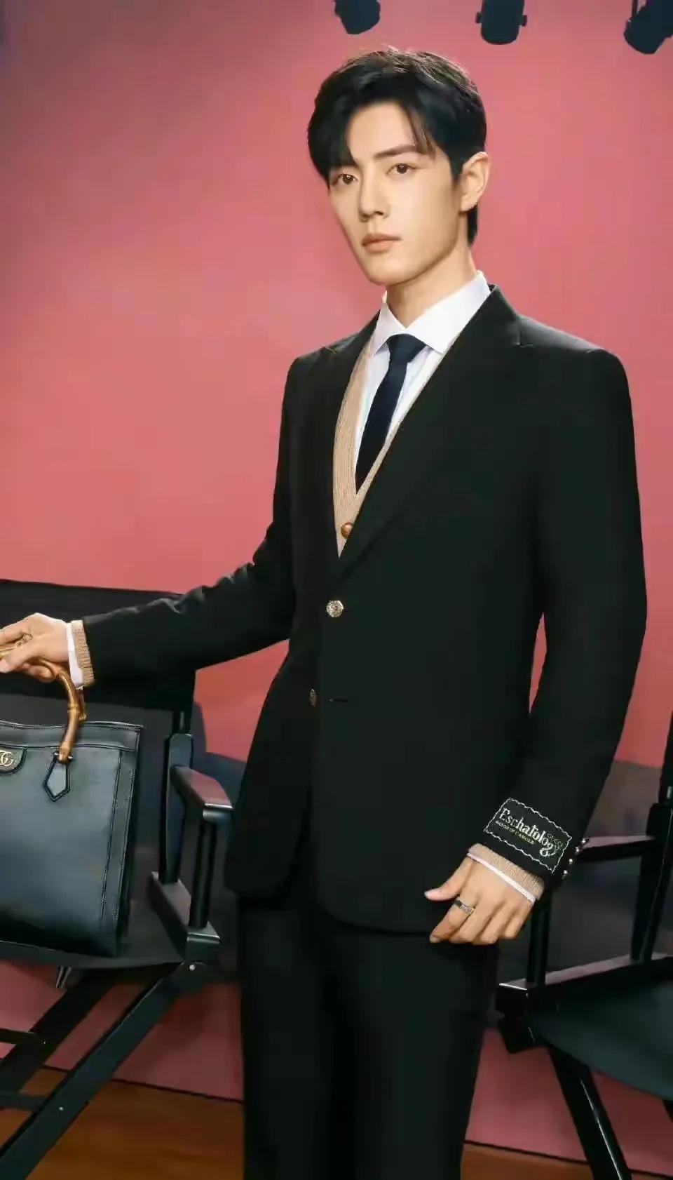 Why Xiao Zhan's fashion is an understandable fashion - iNEWS