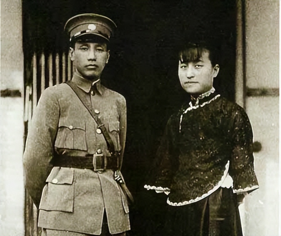 In 1961, Chen Jieru moved to Hong Kong and wrote his memoirs. Why was ...