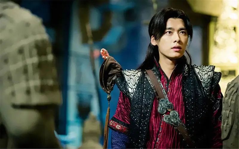 Legend, Li Yifeng's inside story - iNEWS