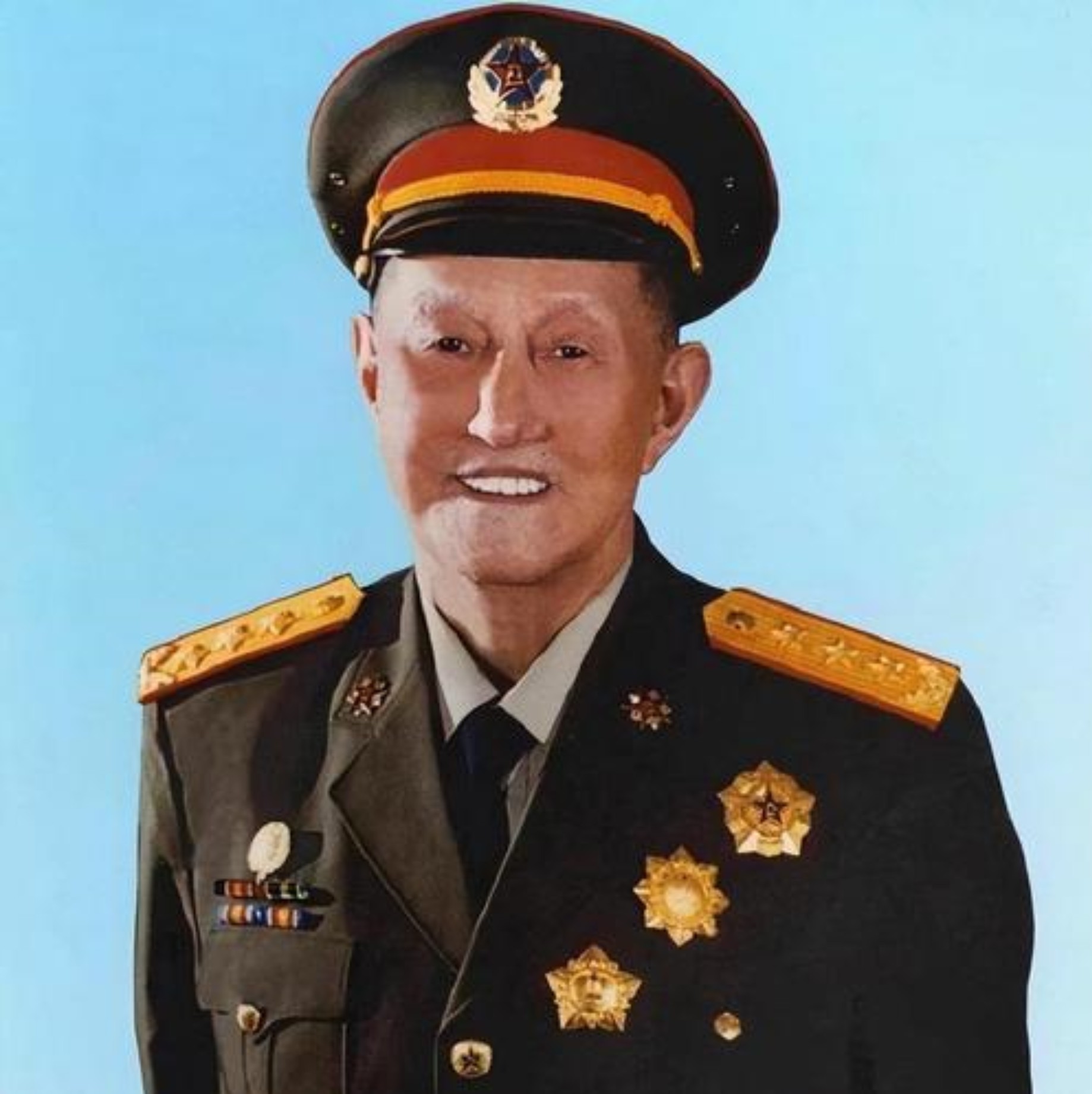 After Chen Yun received a letter from Lin Biao's daughter in 1994, he ...