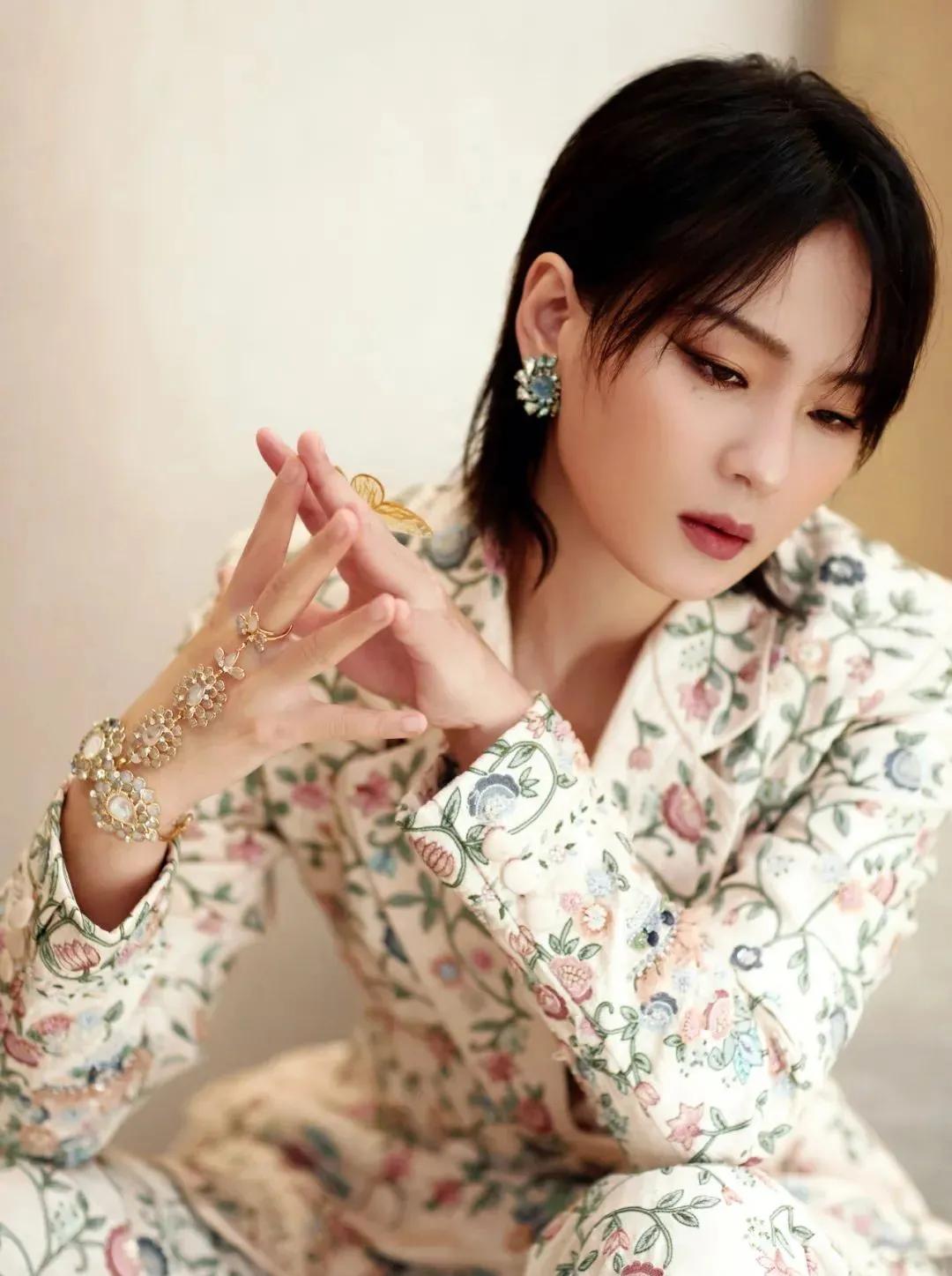 CCTV Network Spring Festival Gala: Jia Er is down-to-earth, Zhou ...