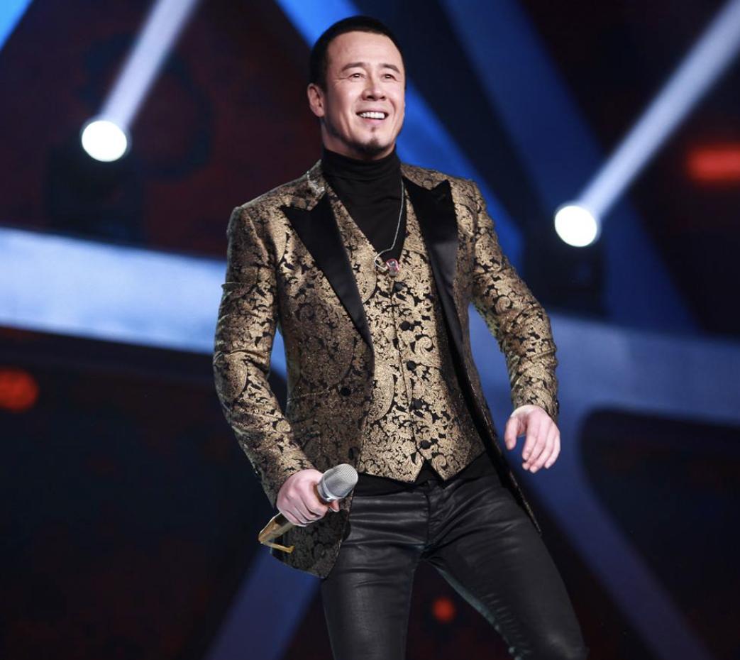Yang Kun: From red to purple to "passed singer", no amount of fame and ...