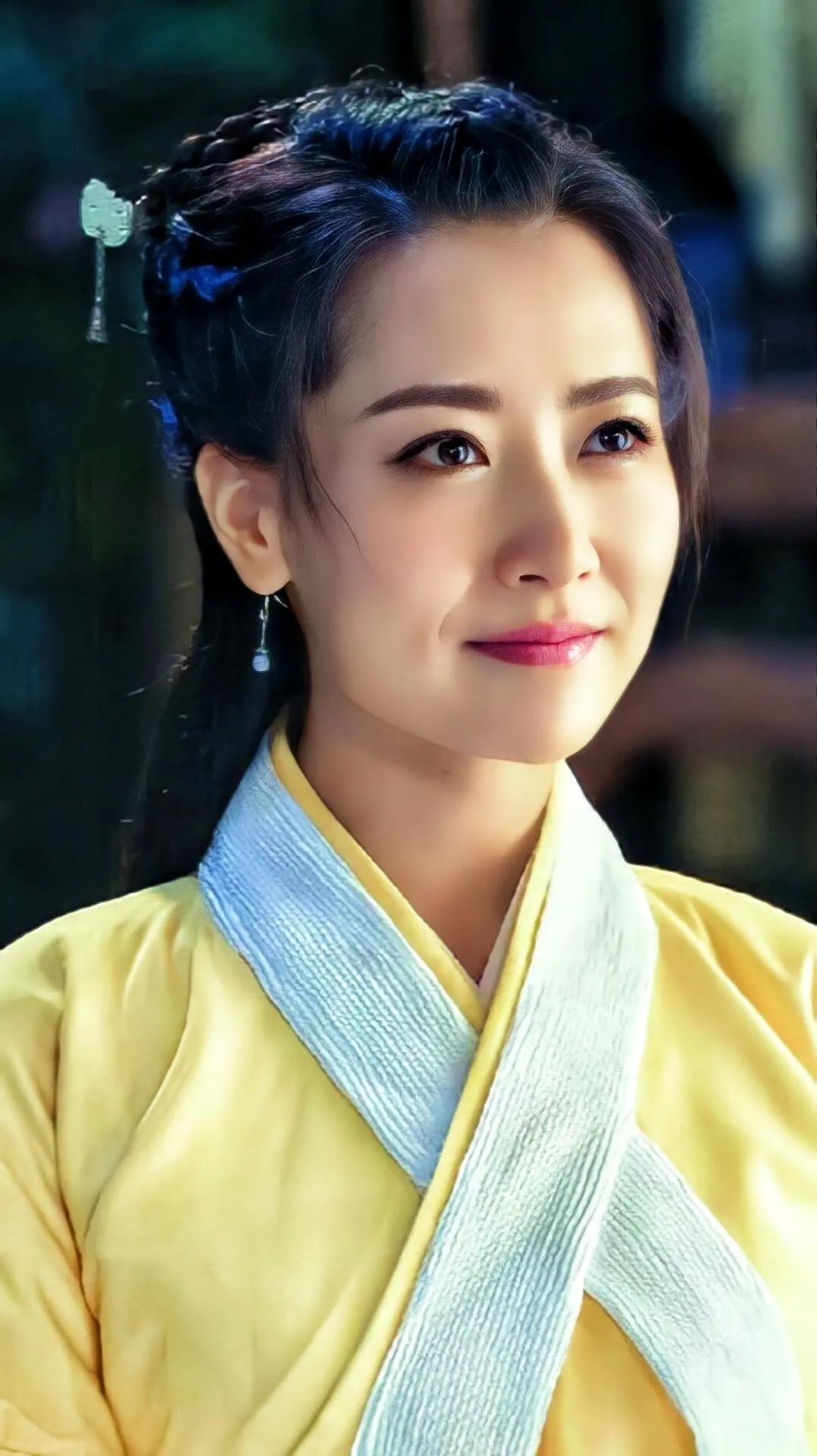 Bai Bing is so beautiful, more recognizable characters would be more ...