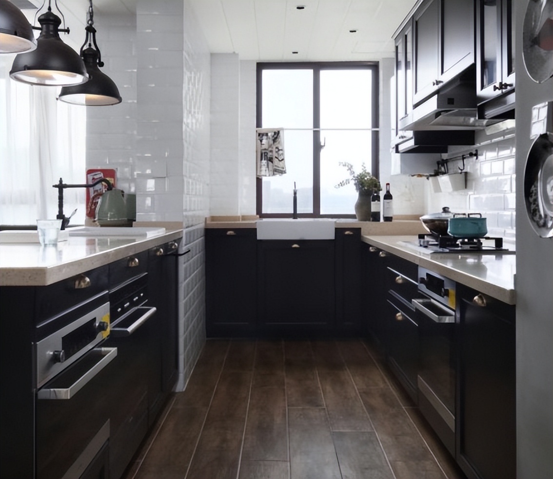 What is the really easy-to-use design for high and low tables in the ...