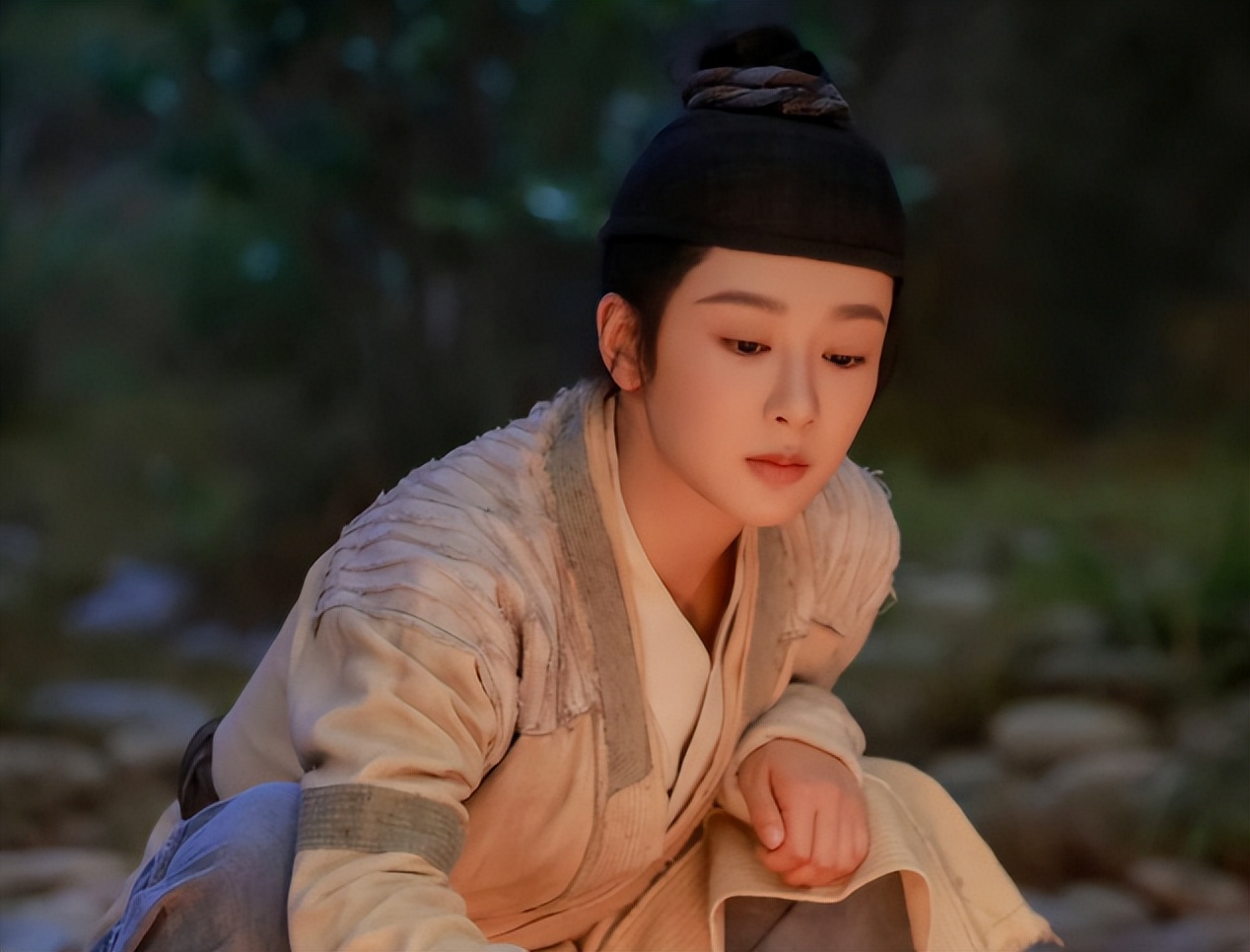 "Long Lovesickness" is on the air, Cheng Yi and Deng Wei show their ...