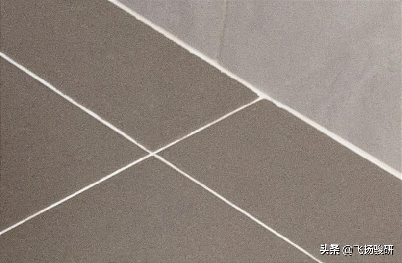 Beautiful seam construction, sticking textured paper or waxing on the ...