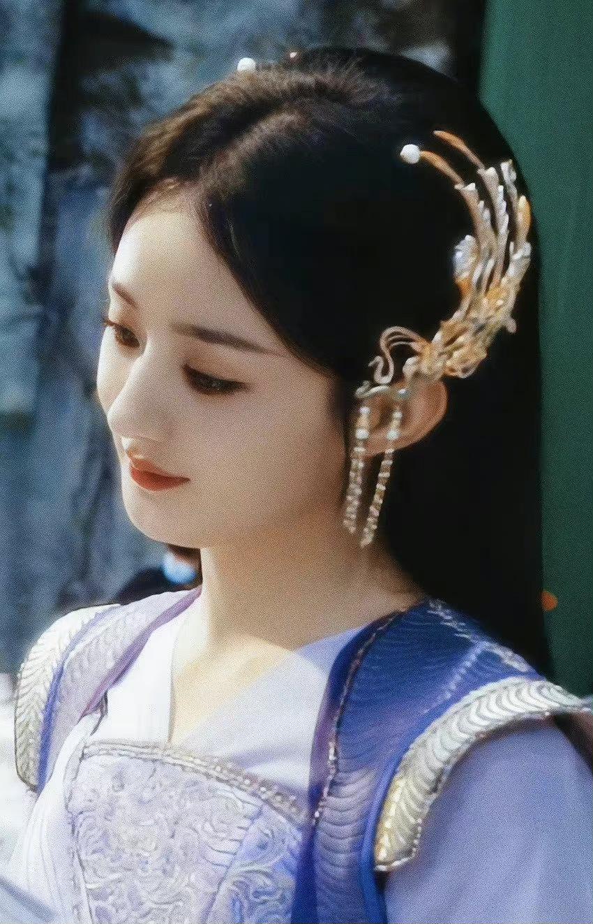 Little Gossip, Dong Jie Pan Yueming, Ruby Lin, Zhao Liying - iMedia