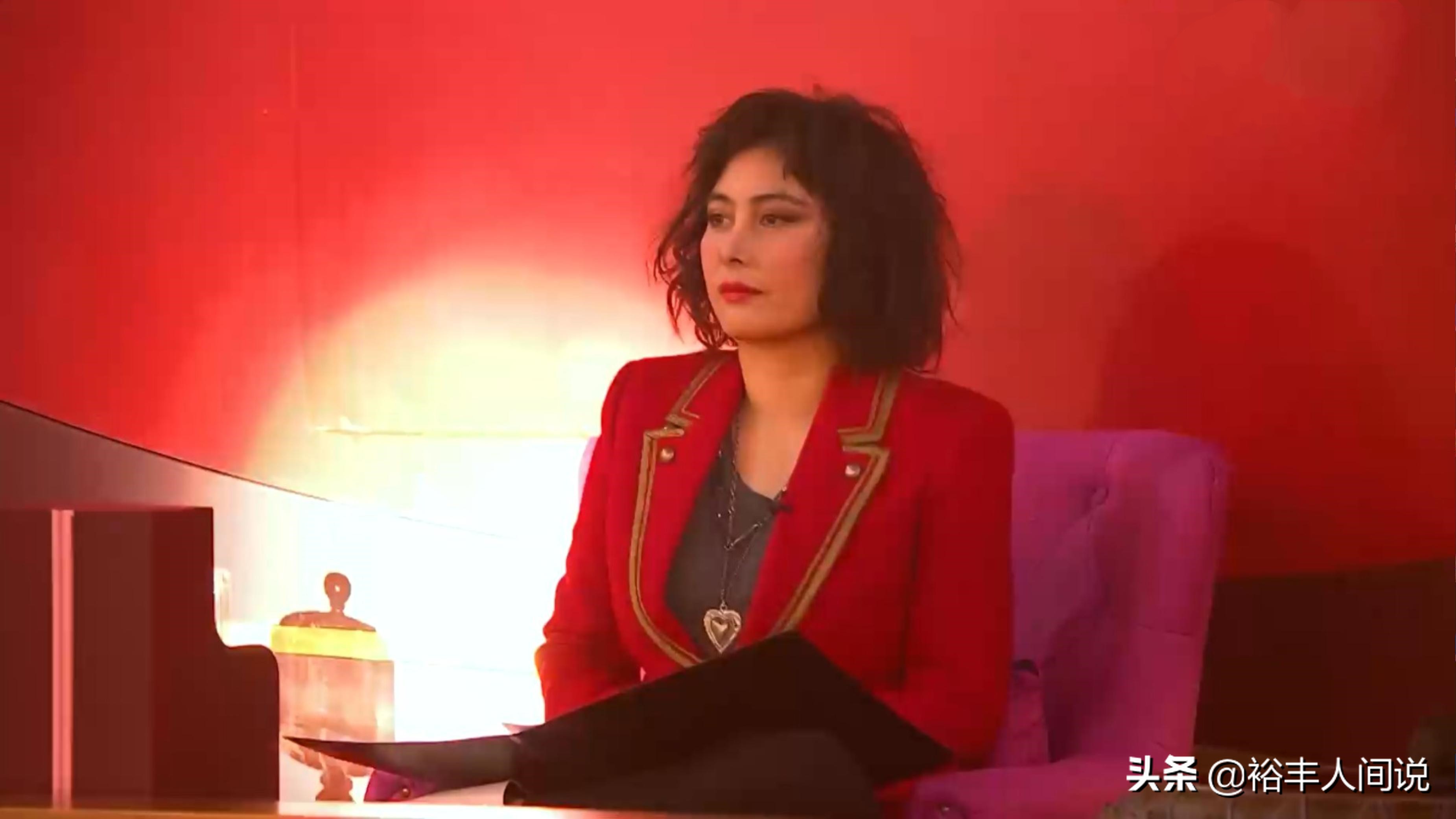 The recent photos of the wealthy daughter He Chaoyi have changed a lot ...