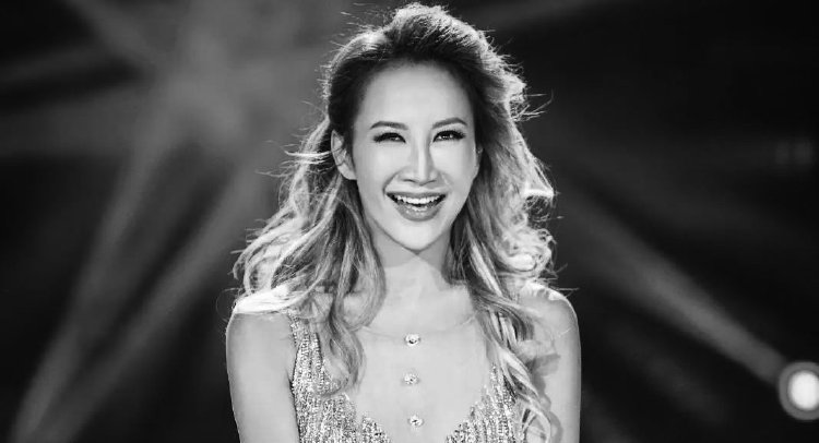 Condolences! CoCo Li Wen, one of my favorite singers, committed suicide ...