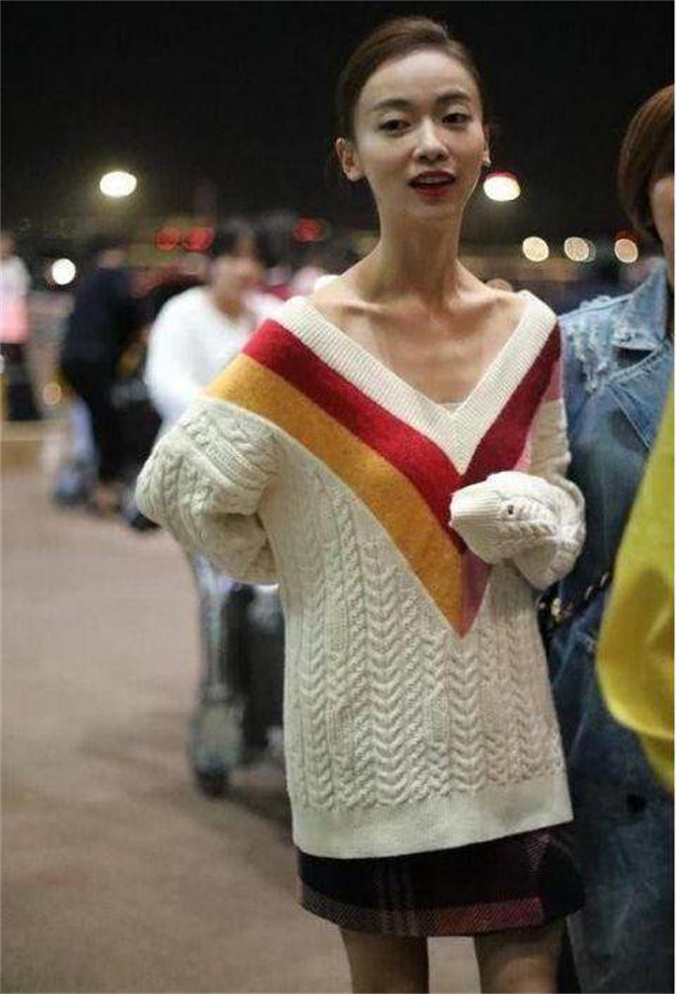 With protruding ribs on the chest and blue veins on the neck, don't ...