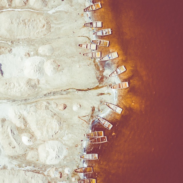 Romance in the Desert - Rose Lake - iNEWS