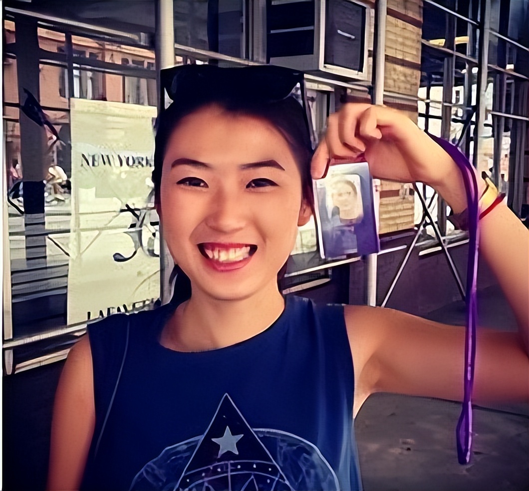 Faye Wong's daughter Li Yan and Feng Xiaogang's daughter Feng Siyu also ...