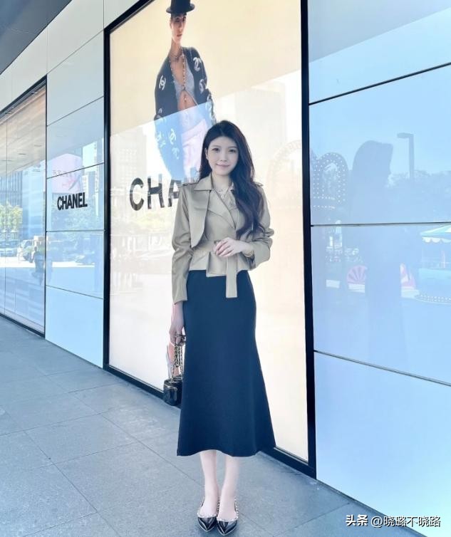 Why is it recommended that women wear more "pipe skirts"? Just look at ...