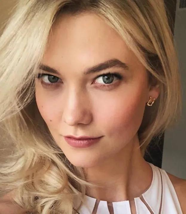 International supermodel Victoria's Secret Angel Carrie Kloss - iNEWS