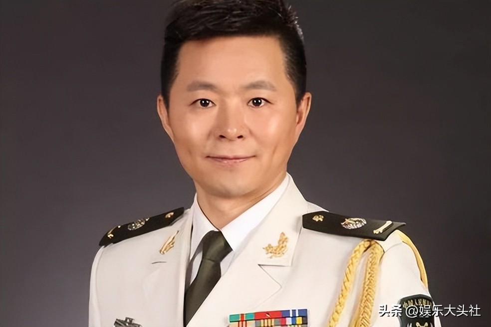Wang Hongwei, the prince of the West: lost his father at the age of 4, and his mother has been ...