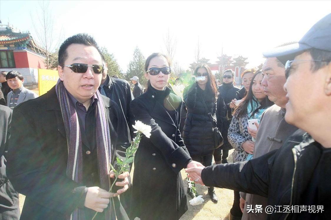 Anna Jin said that Hou Yaohua is humble and forbearing, he is a father ...