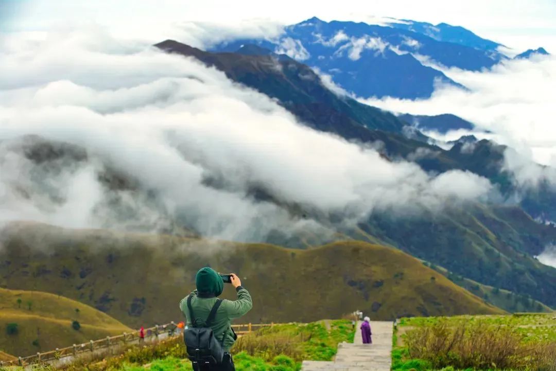 If the mountain does not see me, I will see the mountain myself! Go to ...