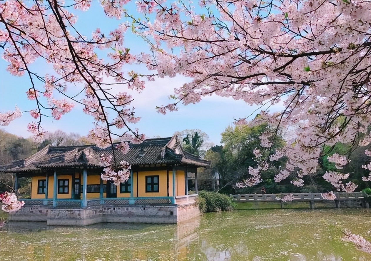 [Poetry Appreciation] The most beautiful April day in the world, ten ...