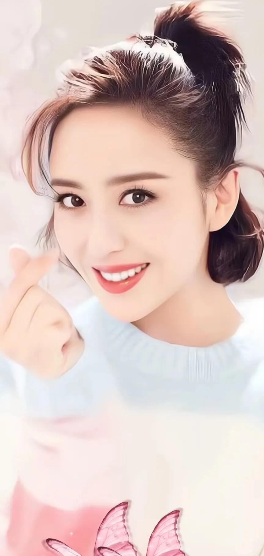 So beautiful and lovely Tong Liya - iNEWS