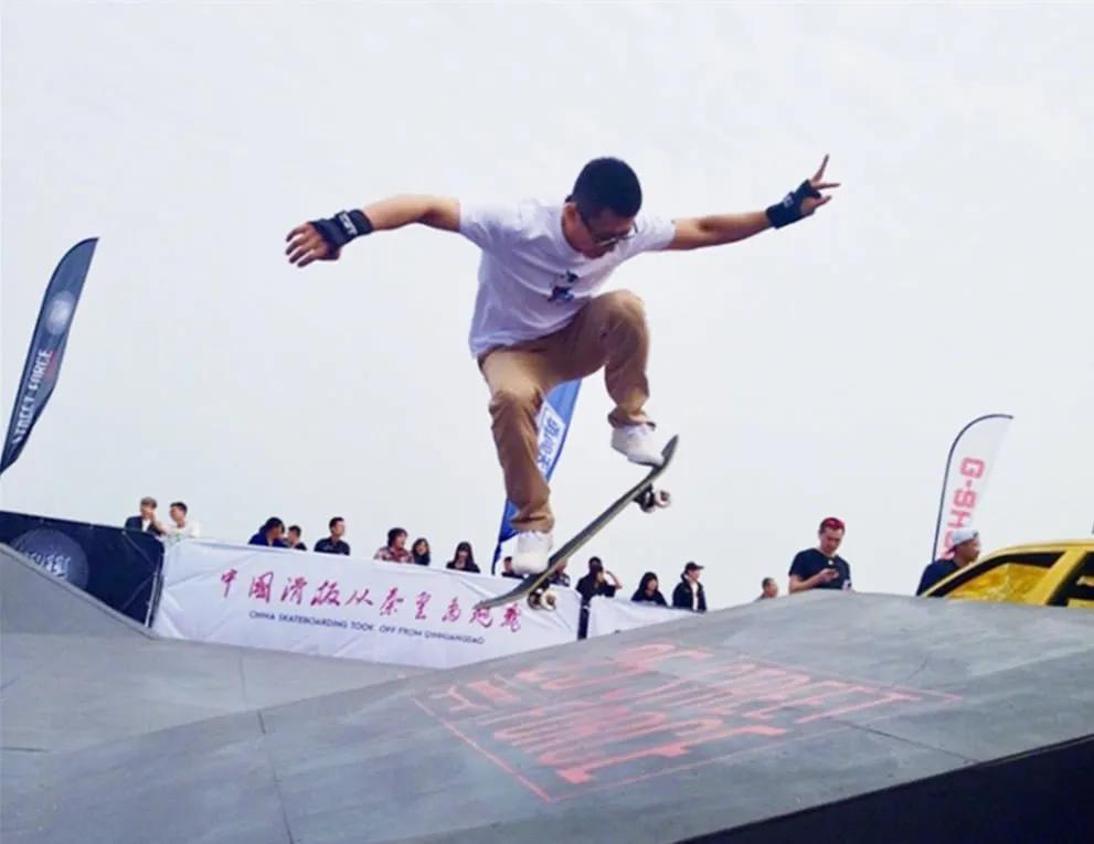 Taking actors as a sideline, these 5 stars are too fun, skateboarding ...