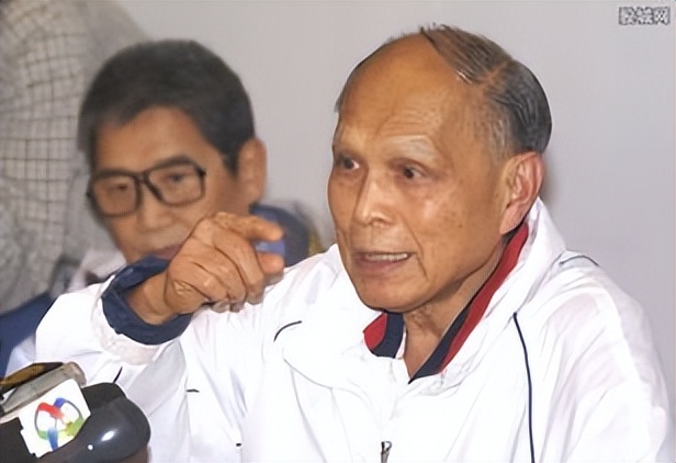 Remember, it's not that the Hong Kong Kuotai circle squeezed out Guo ...