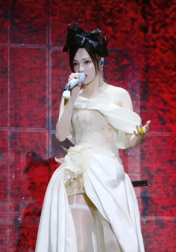 Angela Chang was criticized for wearing a suspender belt during her ...