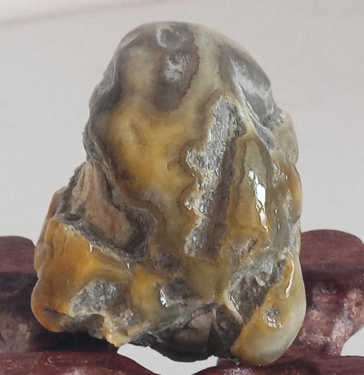 Share a strange stone, all sides, if you like it, you can communicate ...